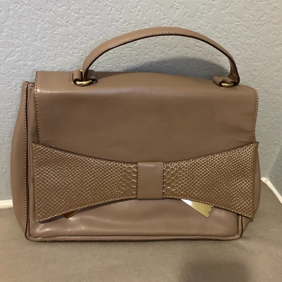 Gianni Bini | Bags | Gianni Bini Beige Bag With Bow | Poshmark